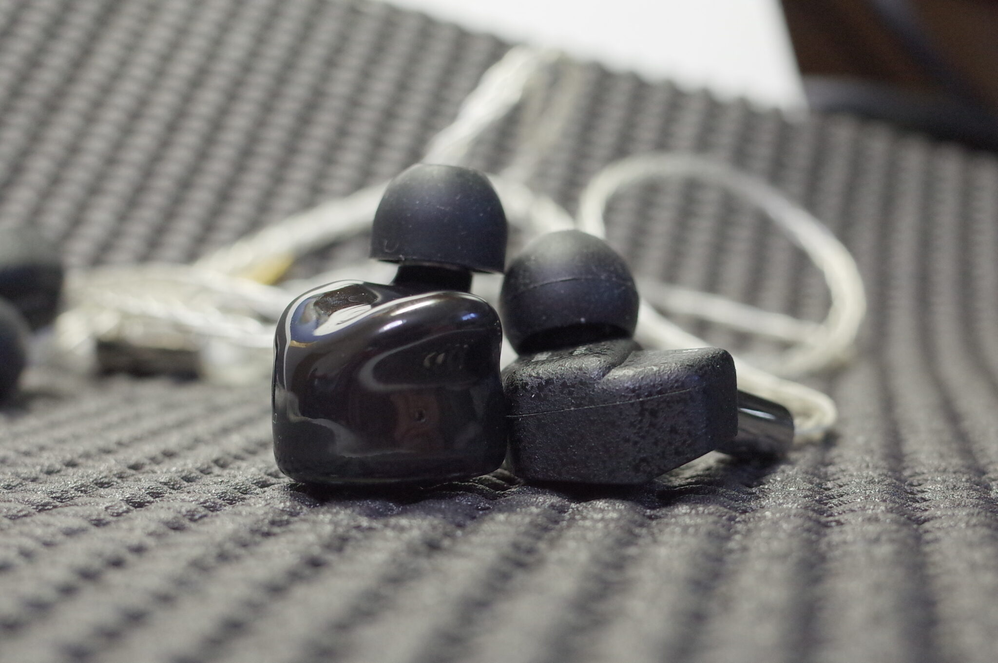 使い勝手の良さとfinalらしい、ハイレベルな音質を両立 final A5000レビュー - ガジェろぐ