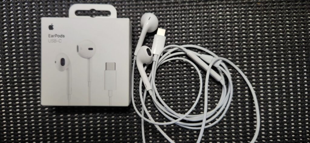 type-c機器で使えるapple製イヤホン Apple EarPods (USB-C) - ガジェろぐ